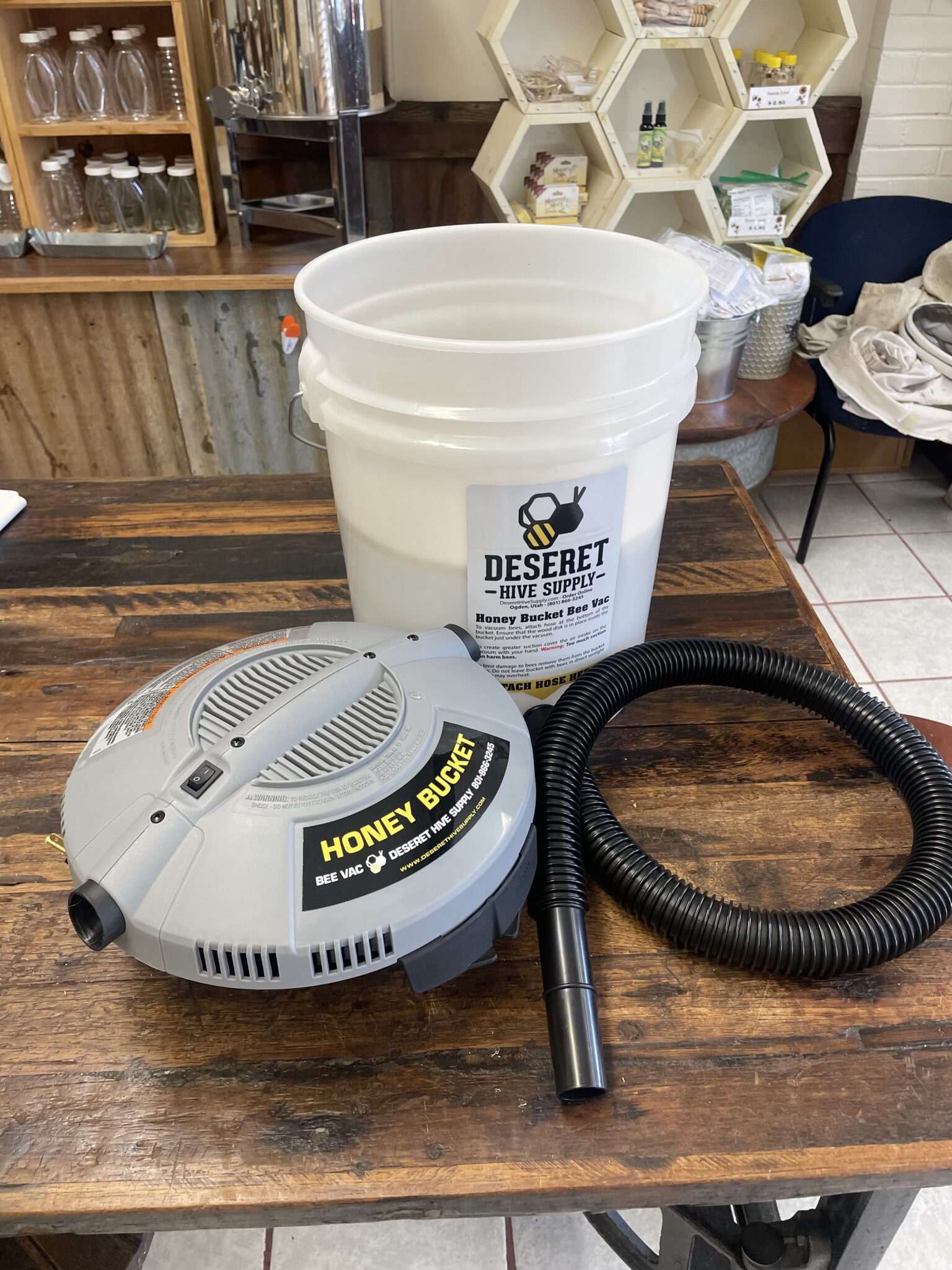 Deseret Hive Supply's Honey Bucket Bee Vac - Deseret Hive Supply